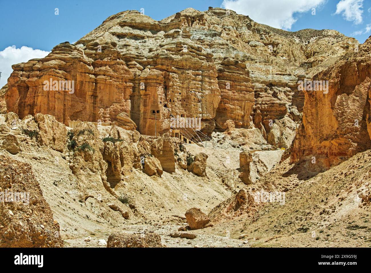 Chhoser Caves, Upper Mustand Stock Photo - Alamy
