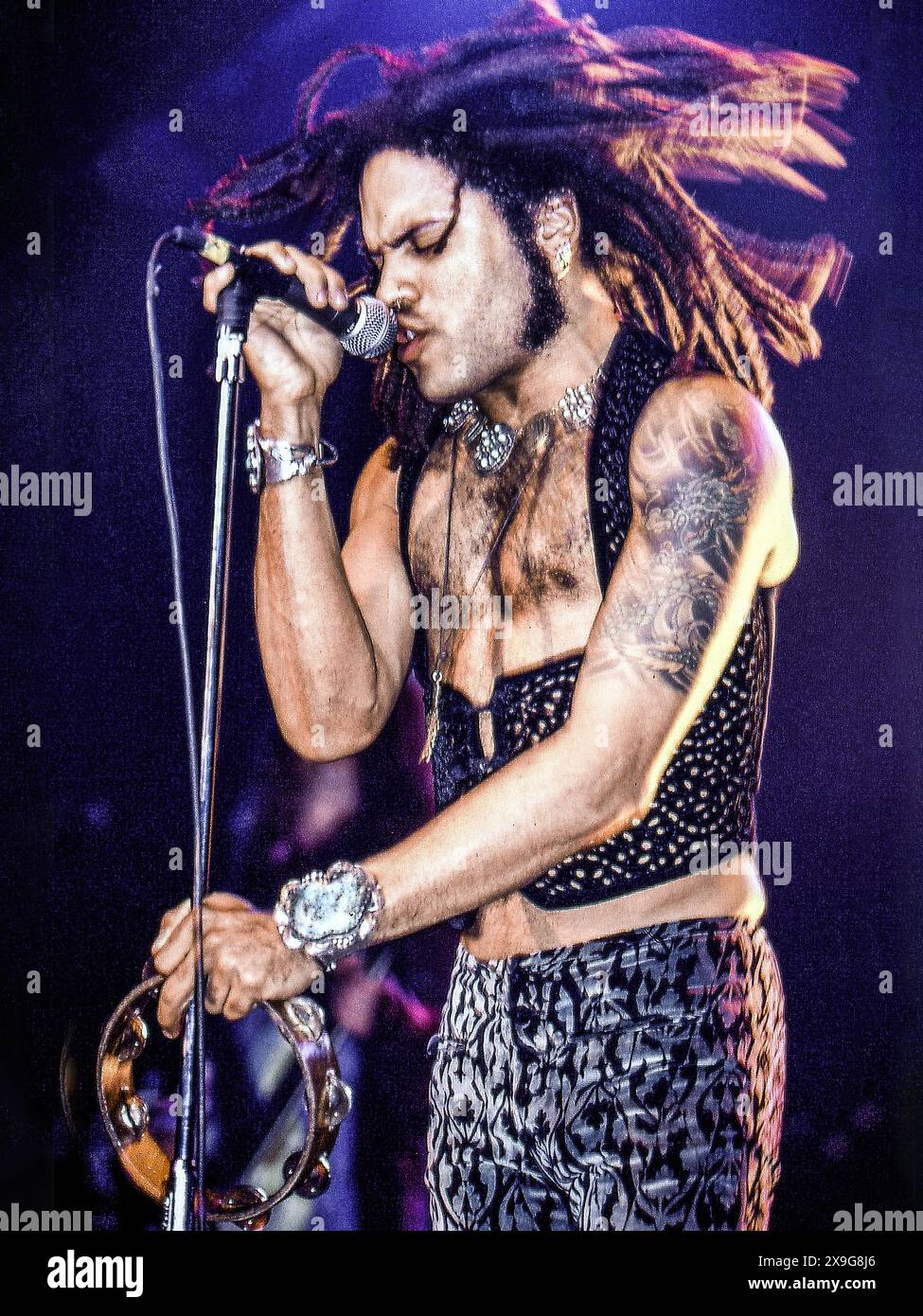 American rockstar Lenny Kravitz performing in London 1986 Stock Photo ...