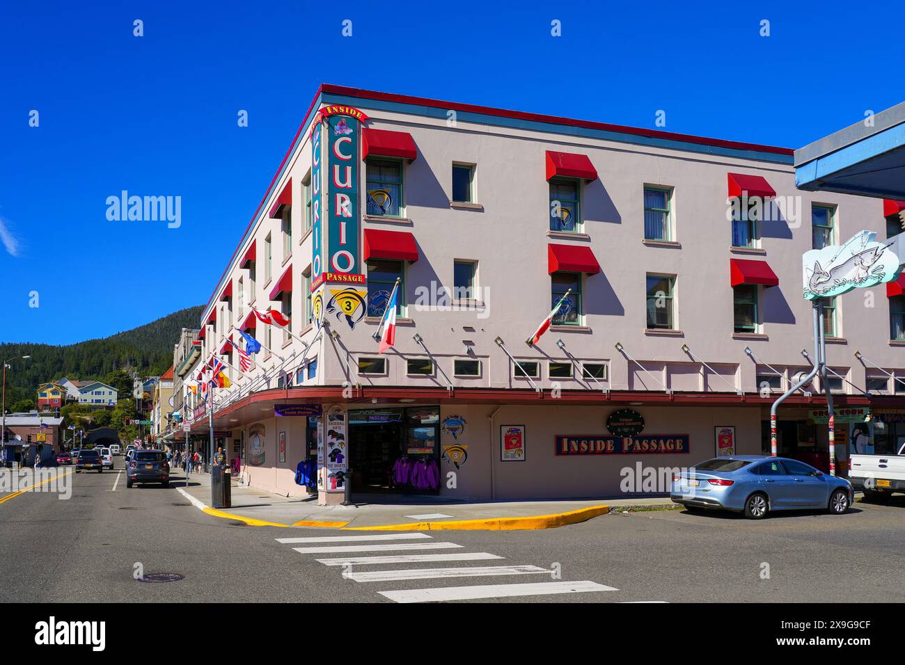 Town front oceanfront hi-res stock photography and images - Alamy