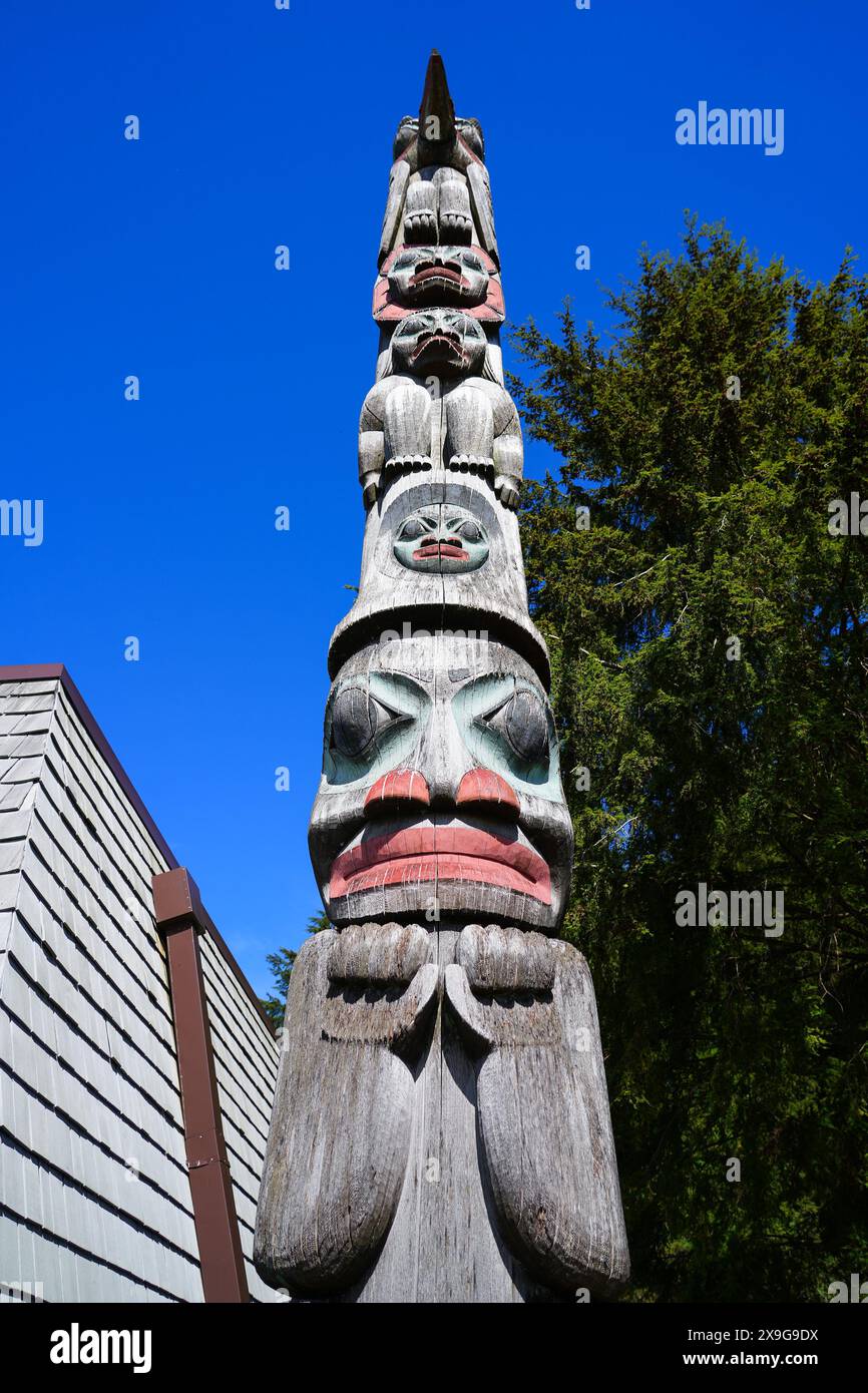 "Raven stealing the sun" totem pole in Ketchikan honors the Tongass ...