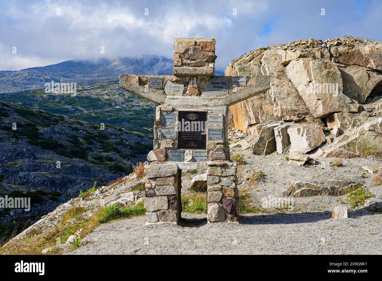 Inukshuk stone sculpture at the US-Canada border along the Yukon ...