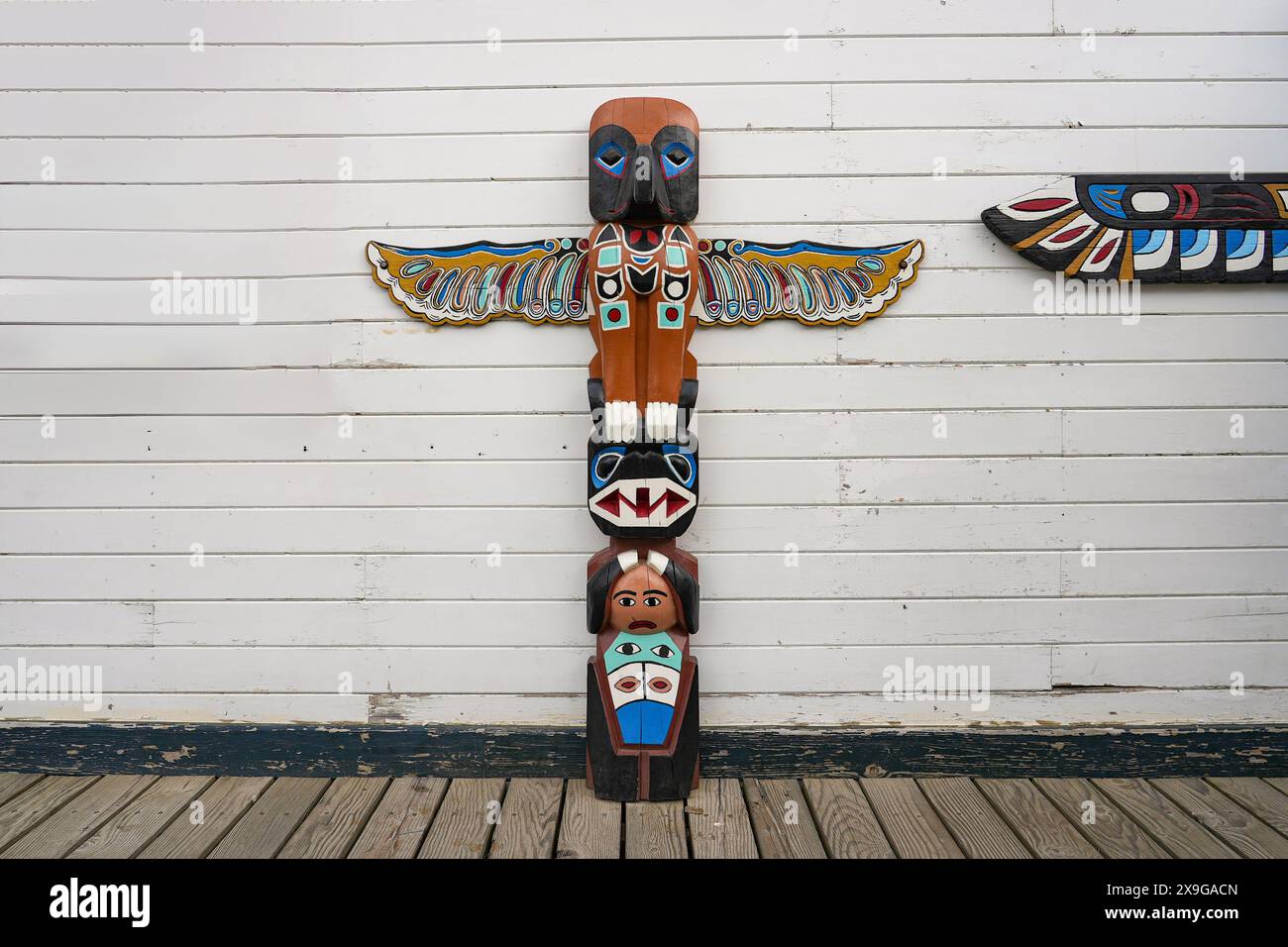 Old city center of Skagway, Alaska - Native totem pole in the Klondike ...