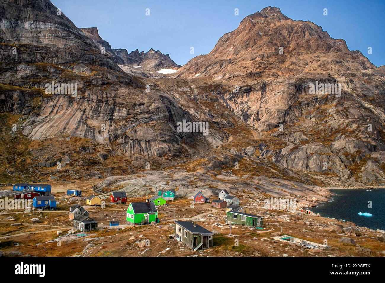 Coloful houses in the small isolated inuit village of Aappilattoq ...
