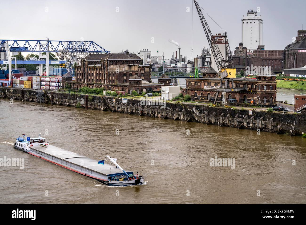 Container terminal in the Rhine port of Krefeld, inland port, 4th ...