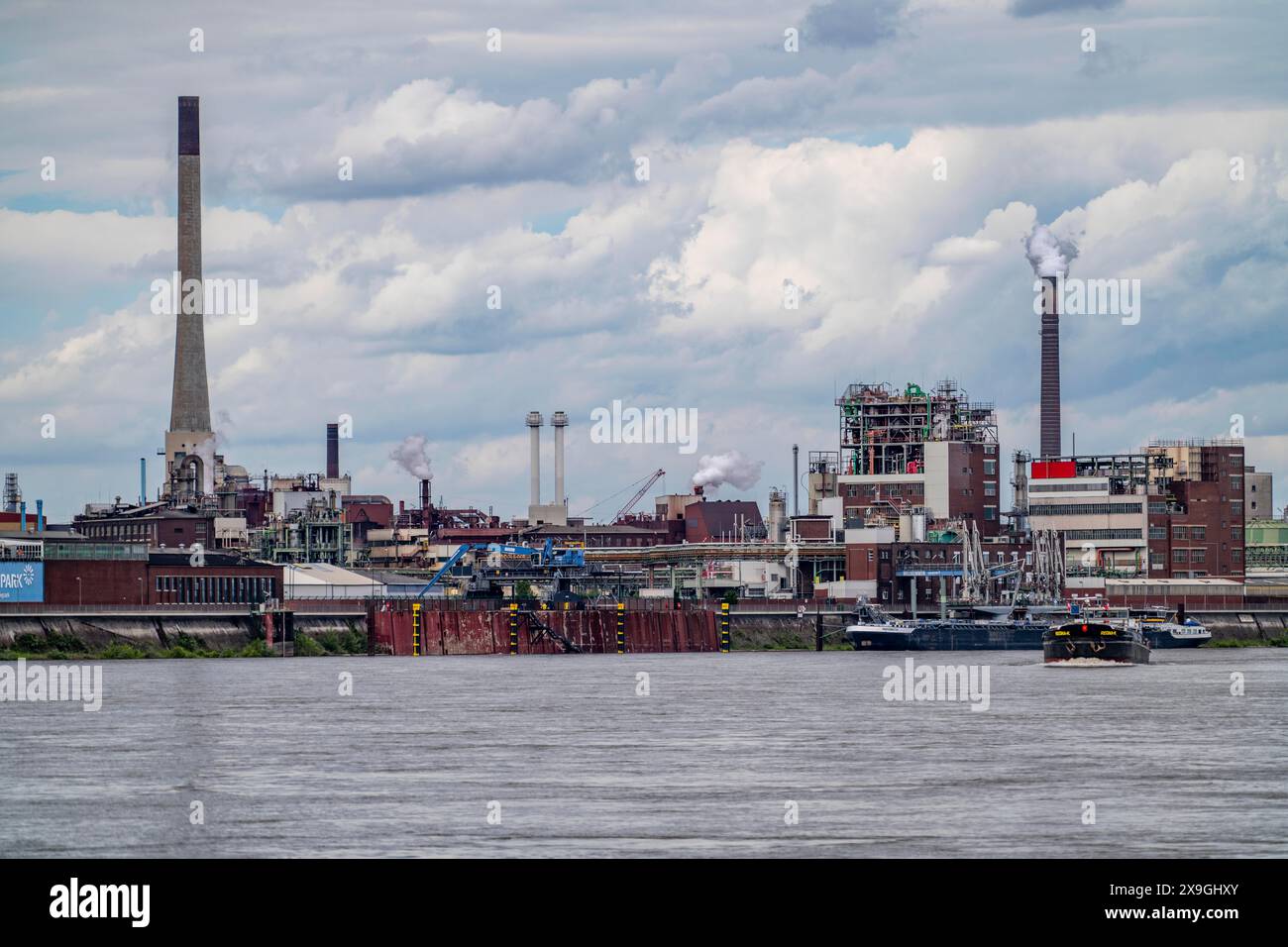 Chempark Krefeld-Uerdingen, around 40 companies are located in the ...