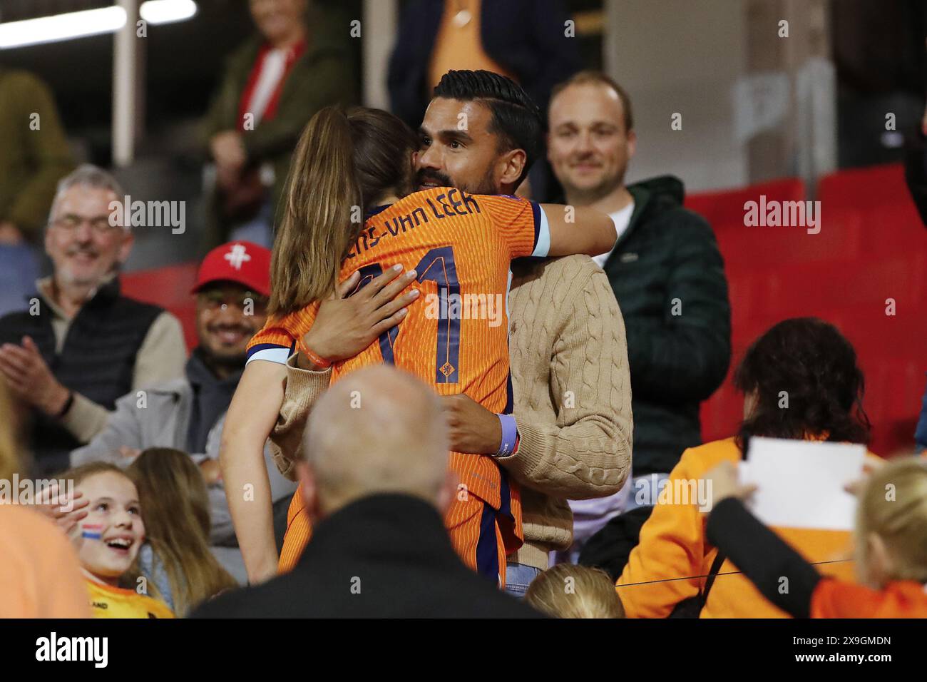 ROTTERDAM - (l-r) Lieke Martens of Holland, Benjamin van Leer during ...