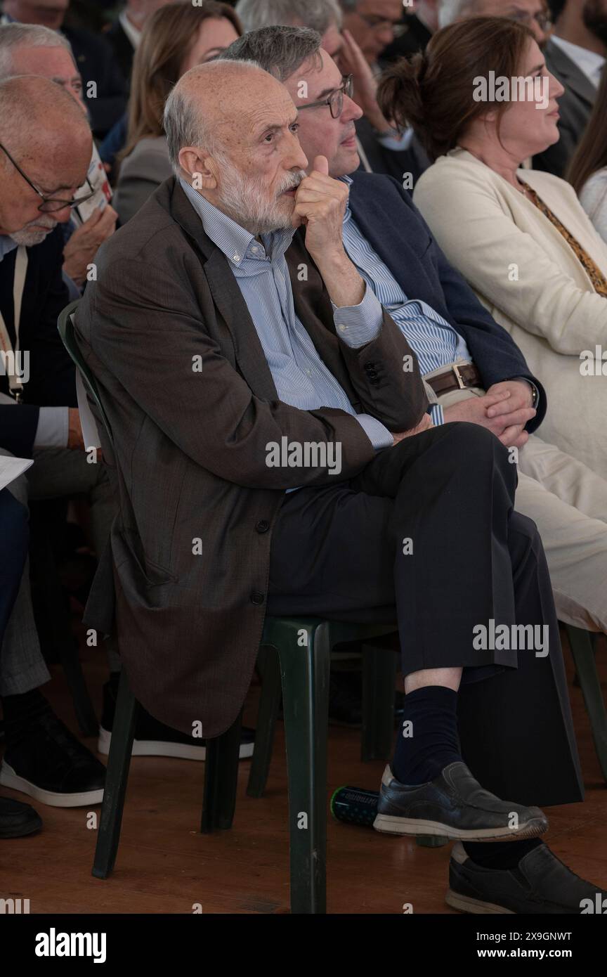 The Italian gastronome, sociologist and writer Carlo Petrini Stock ...