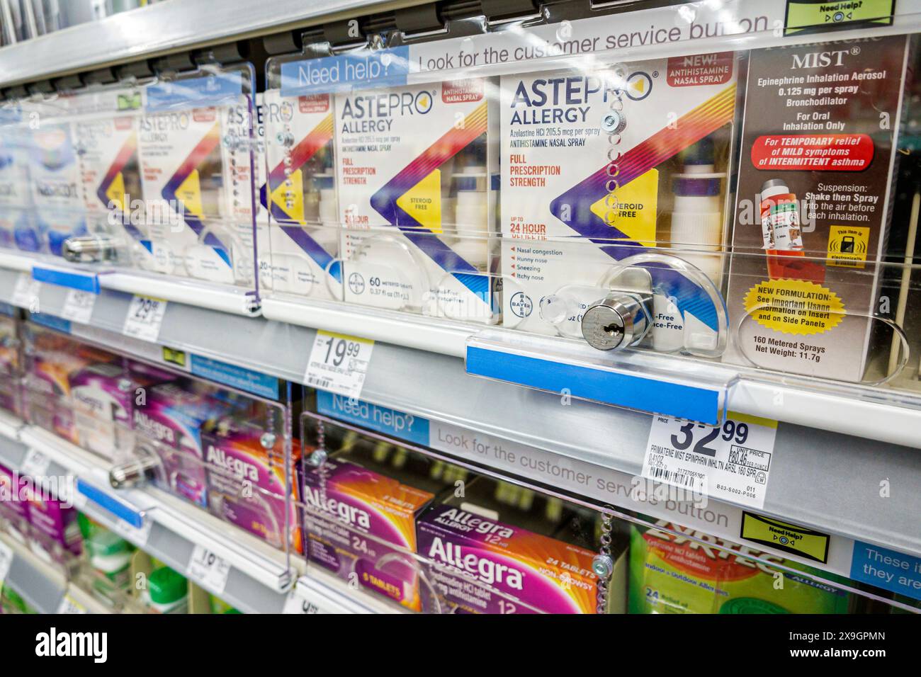 Walgreens pharmacy drugstore inside interior hi-res stock photography ...