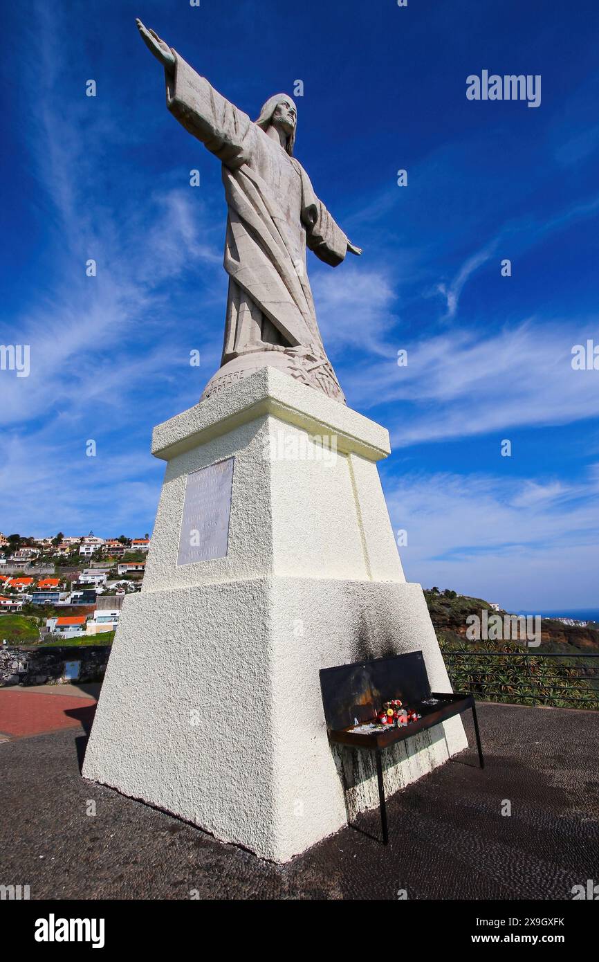 Statue of Jesus Christ on the Cape of Garajau named "Christ the King ...
