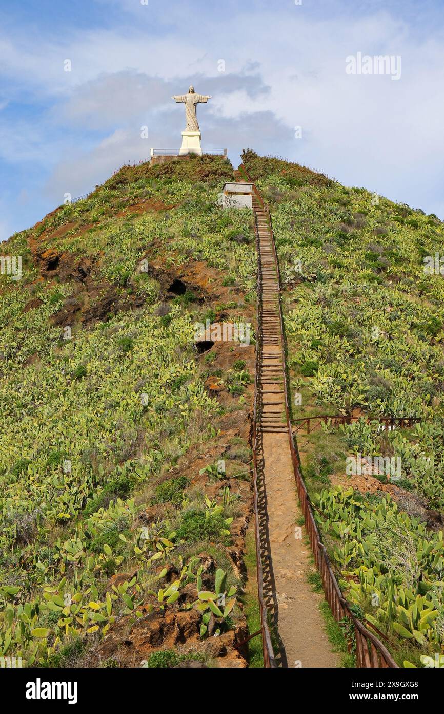 Statue of Jesus Christ on the Cape of Garajau named "Christ the King ...