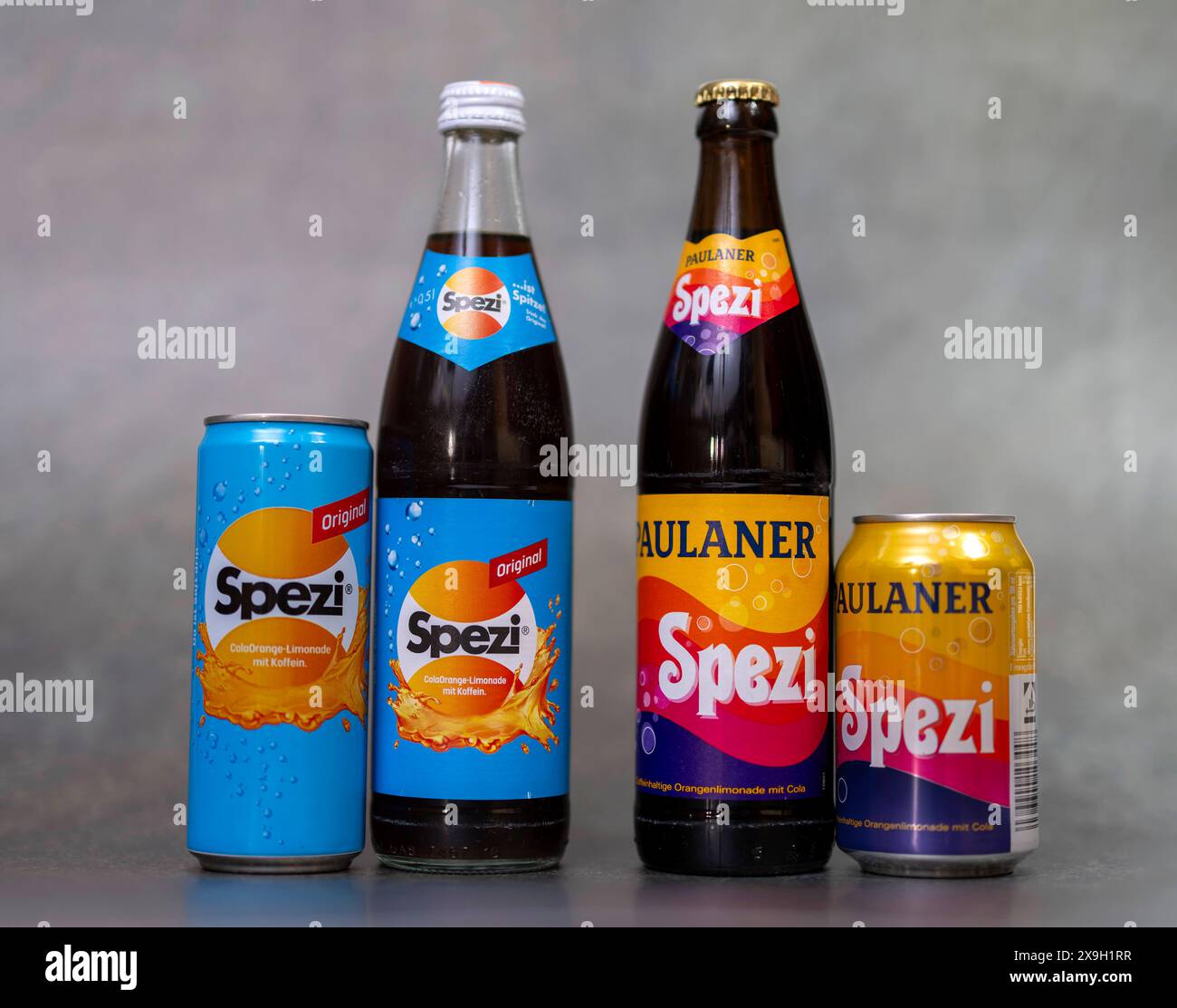 01.06.2024, Cola-Mischgetränk SPEZI , links das Original der Brauerei ...