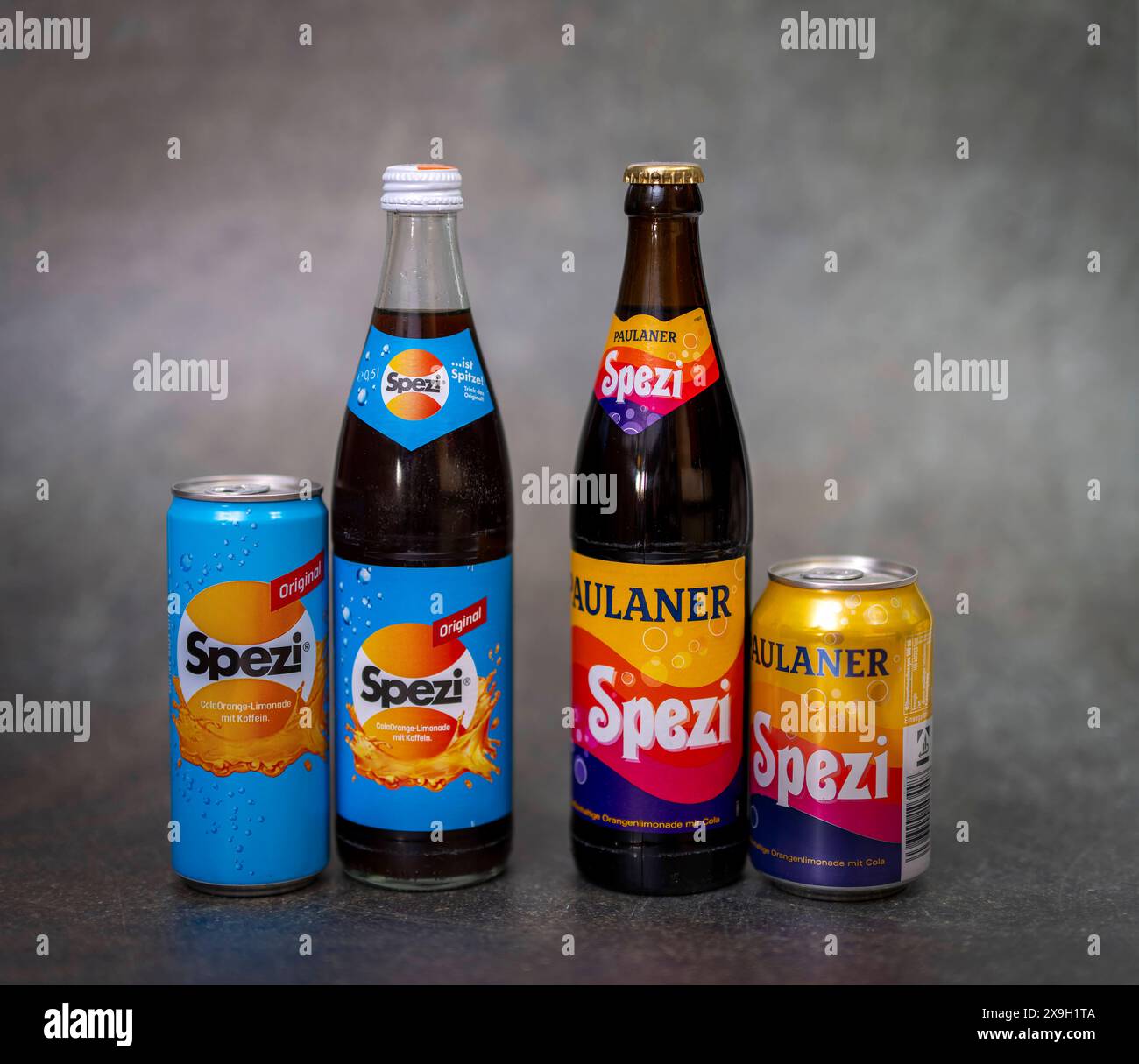 01.06.2024, Cola-Mischgetränk SPEZI , links das Original der Brauerei ...