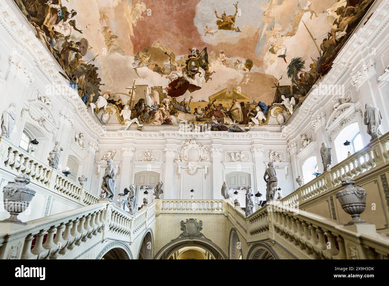 Staircase, fresco, ceiling painting by Tiepolo, Wuerzburg Residence ...