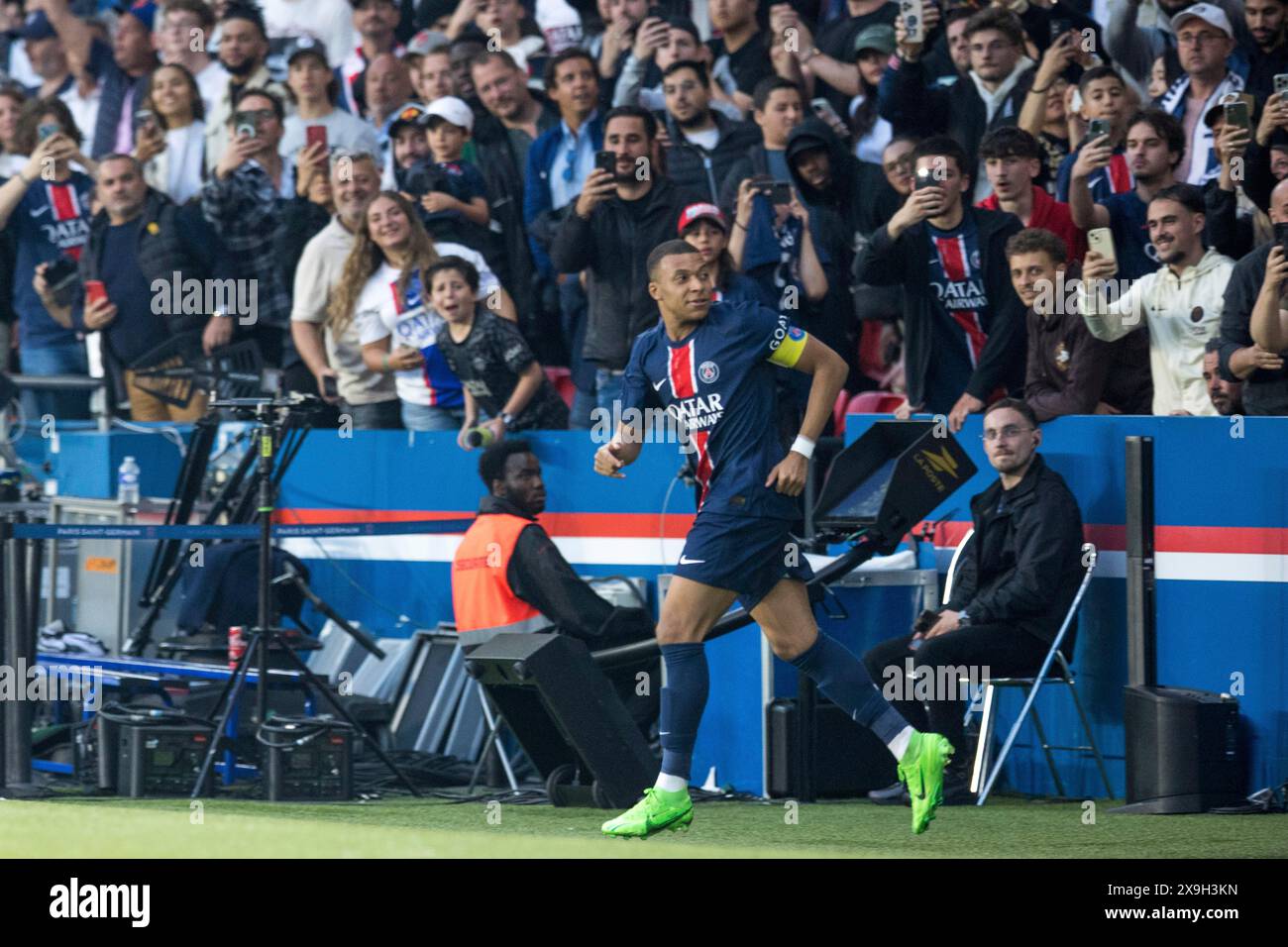 Football match, captain Kylian MBAPPE' Paris St. Germain left has just ... Football match, captain Kylian MBAPPE' Paris St. Germain left has just ...