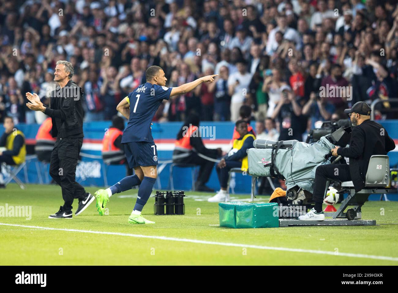 Football match, captain Kylian MBAPPE' Paris St. Germain right has just ...