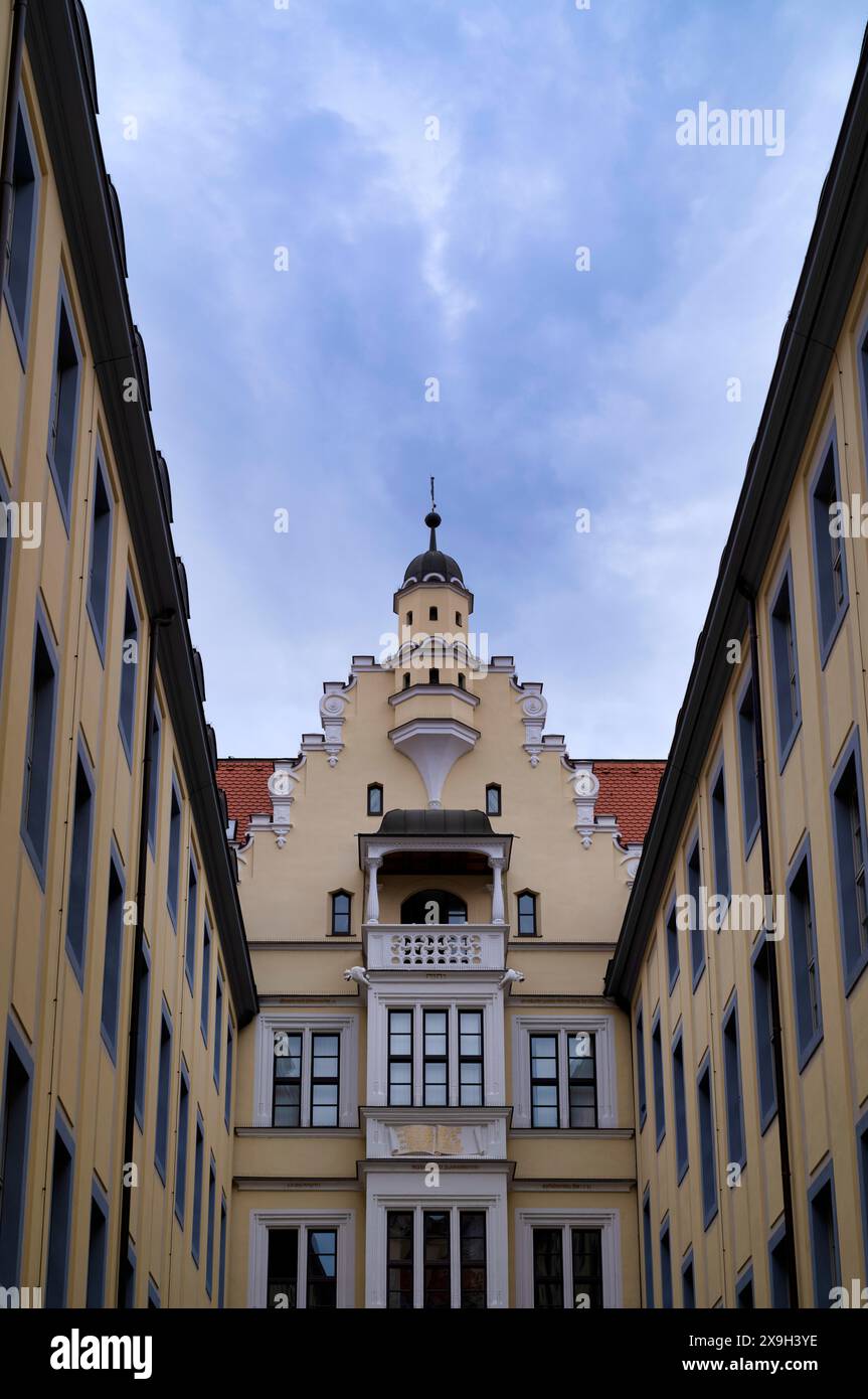 Historic building complex Hotel Barthels Hof, shopping arcade, shopping ...