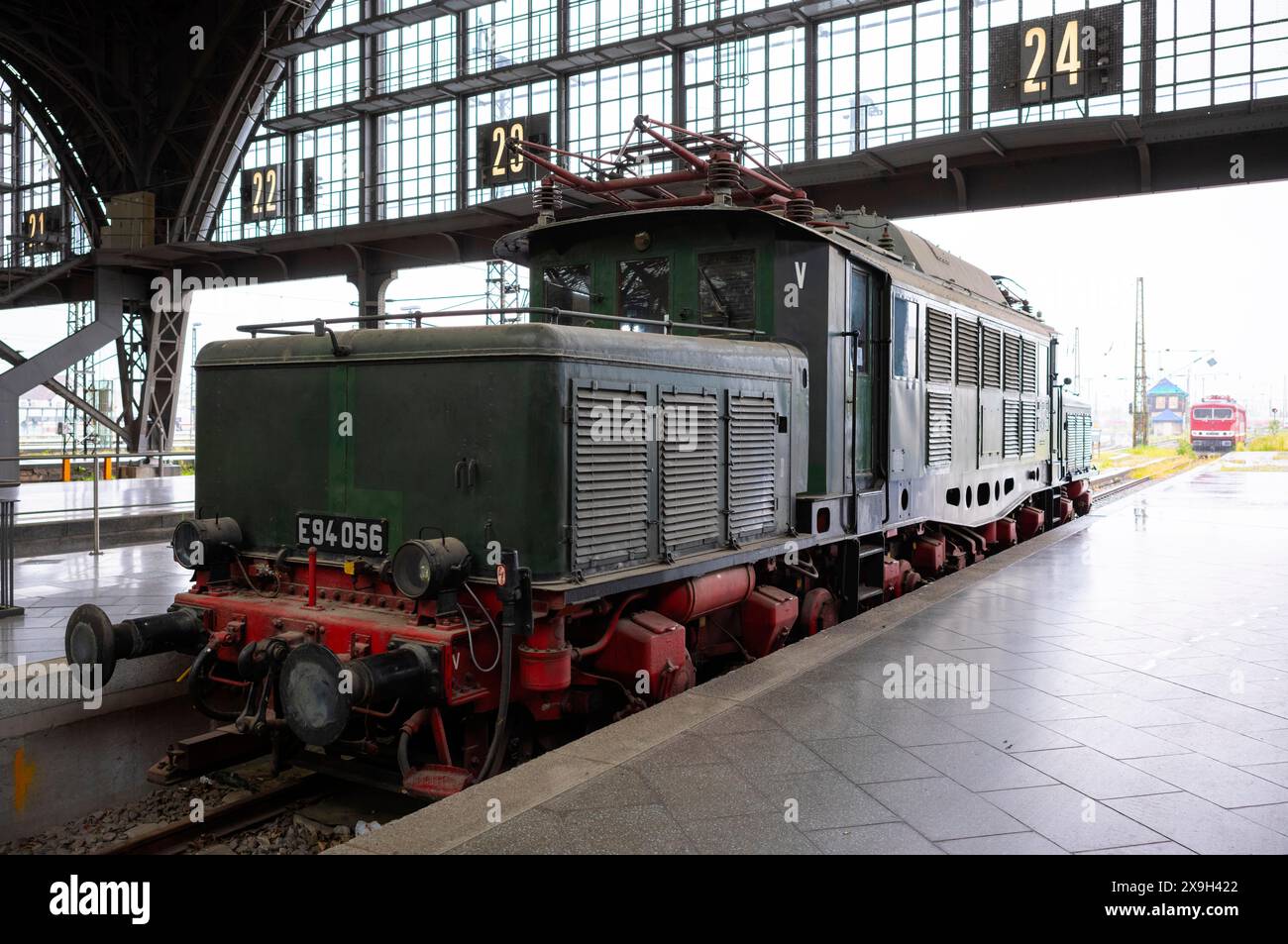Class E94 electric locomotive, Deutsche Reichsbahn DR, also German ...