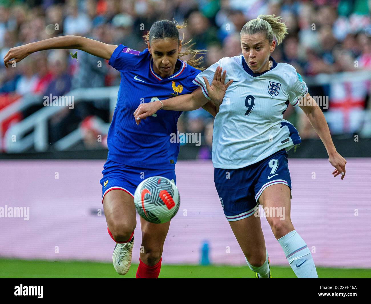 St James Park Stadium, UK. 31st May, 2024. Alessia Russo (9) against ...