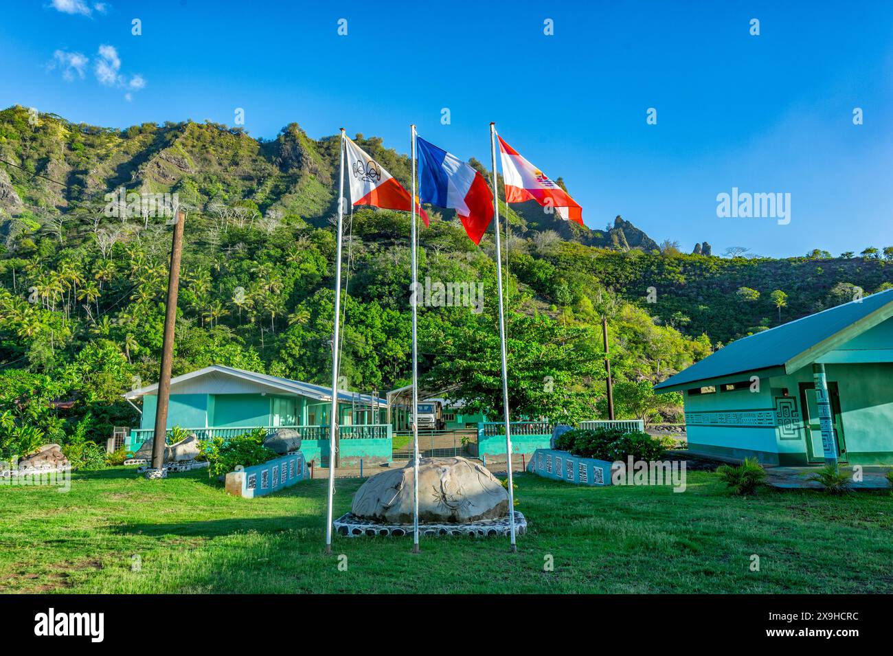 Omoa fatu hiva marquesas islands hi-res stock photography and images ...