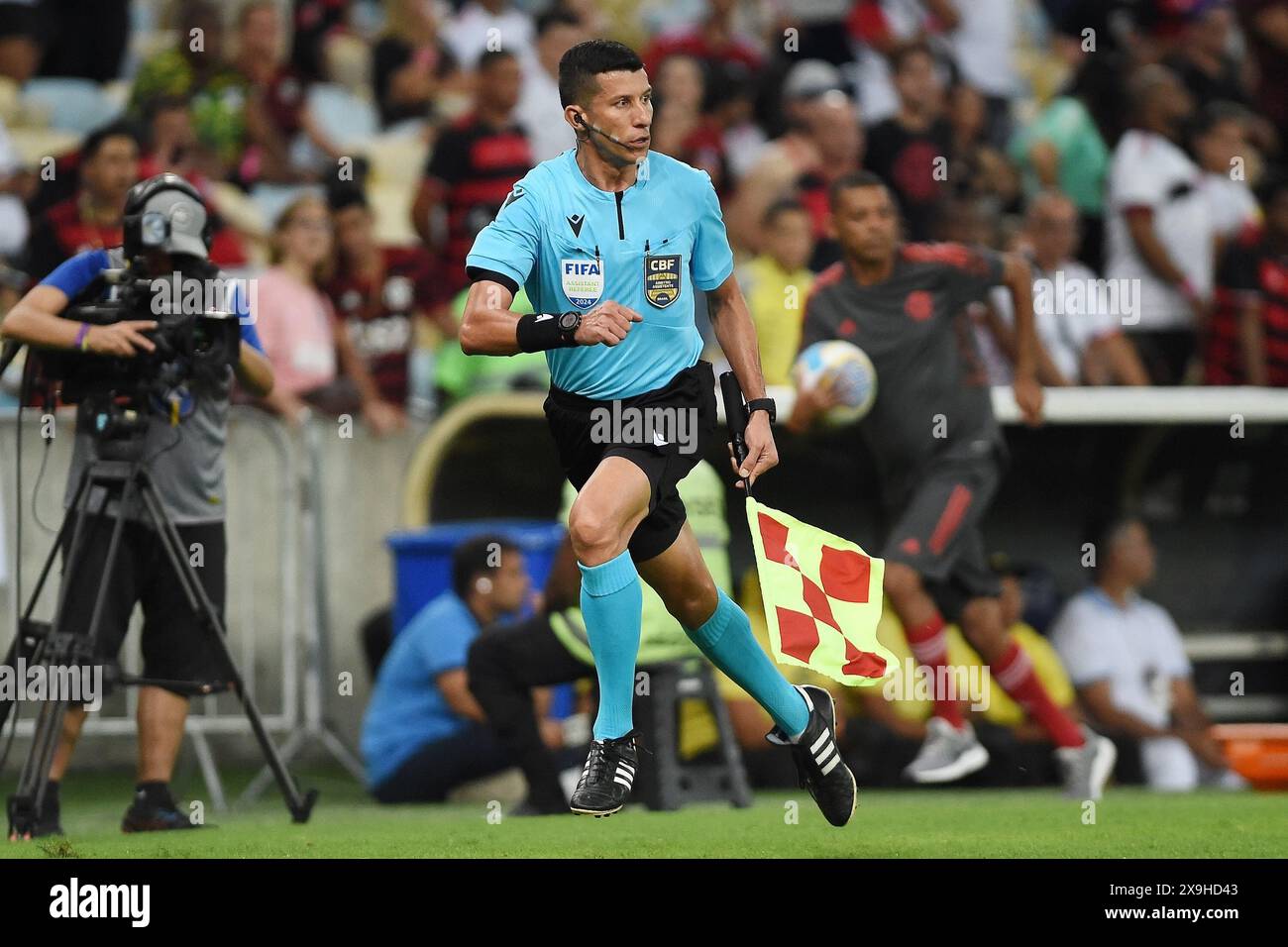 Rio de Janeiro, Brazil, May 1, 2024. Referee, during the football match ...