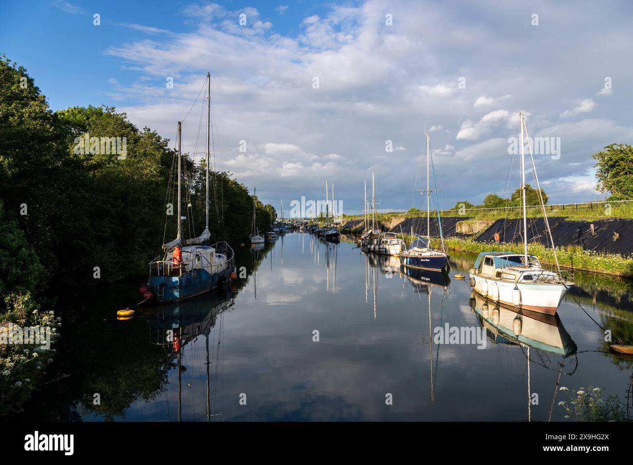 Lydney Harbour moorings. A regeneration project to bring the heritage ...