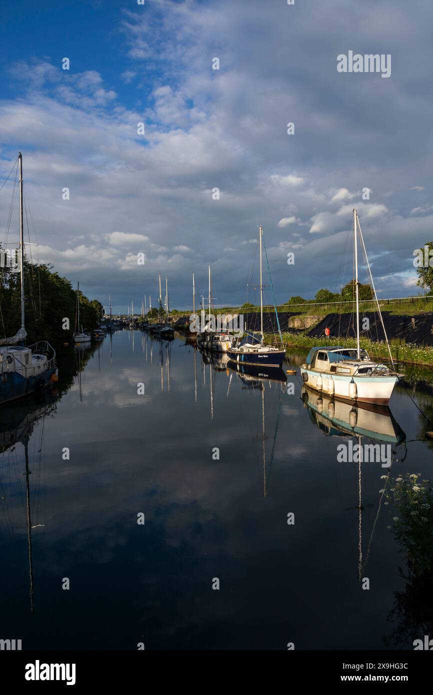 Lydney Harbour moorings. A regeneration project to bring the heritage ...