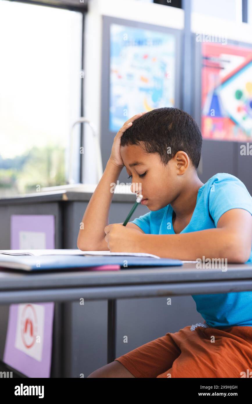 Focused education hi-res stock photography and images - Alamy