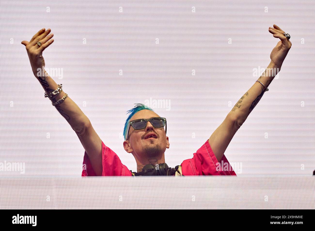 Robin Schulz live bei der N-Joy Starshow 2024 auf der Expo Plaza ...