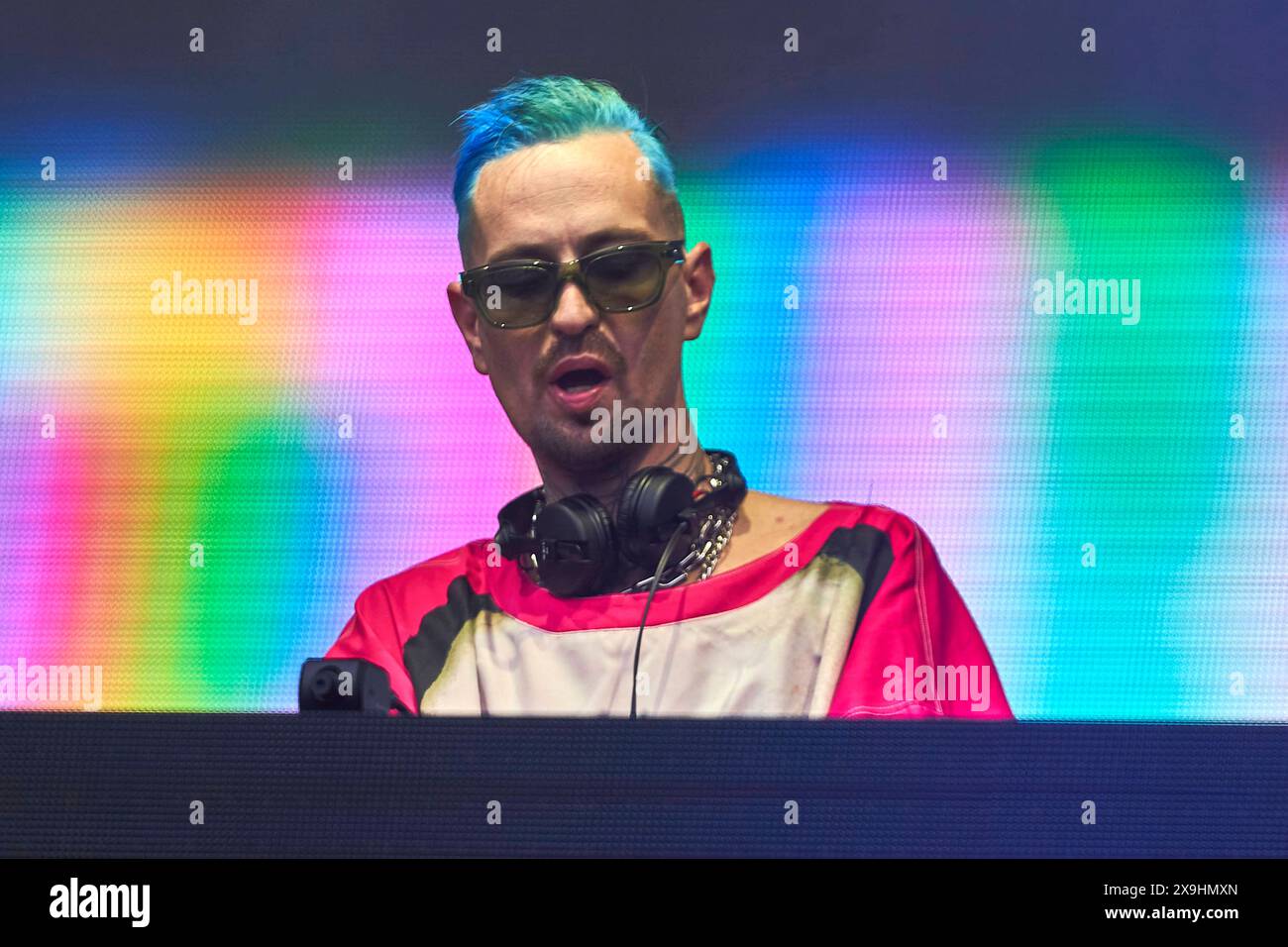 Robin Schulz live bei der N-Joy Starshow 2024 auf der Expo Plaza ...