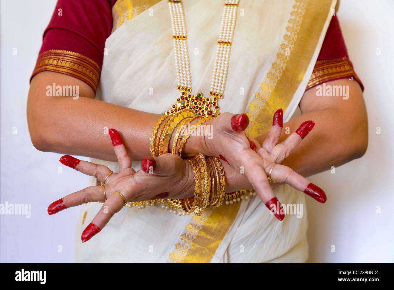 Bharatanatyam Indian classical dance mudra (pose) demonstrated by woman ...