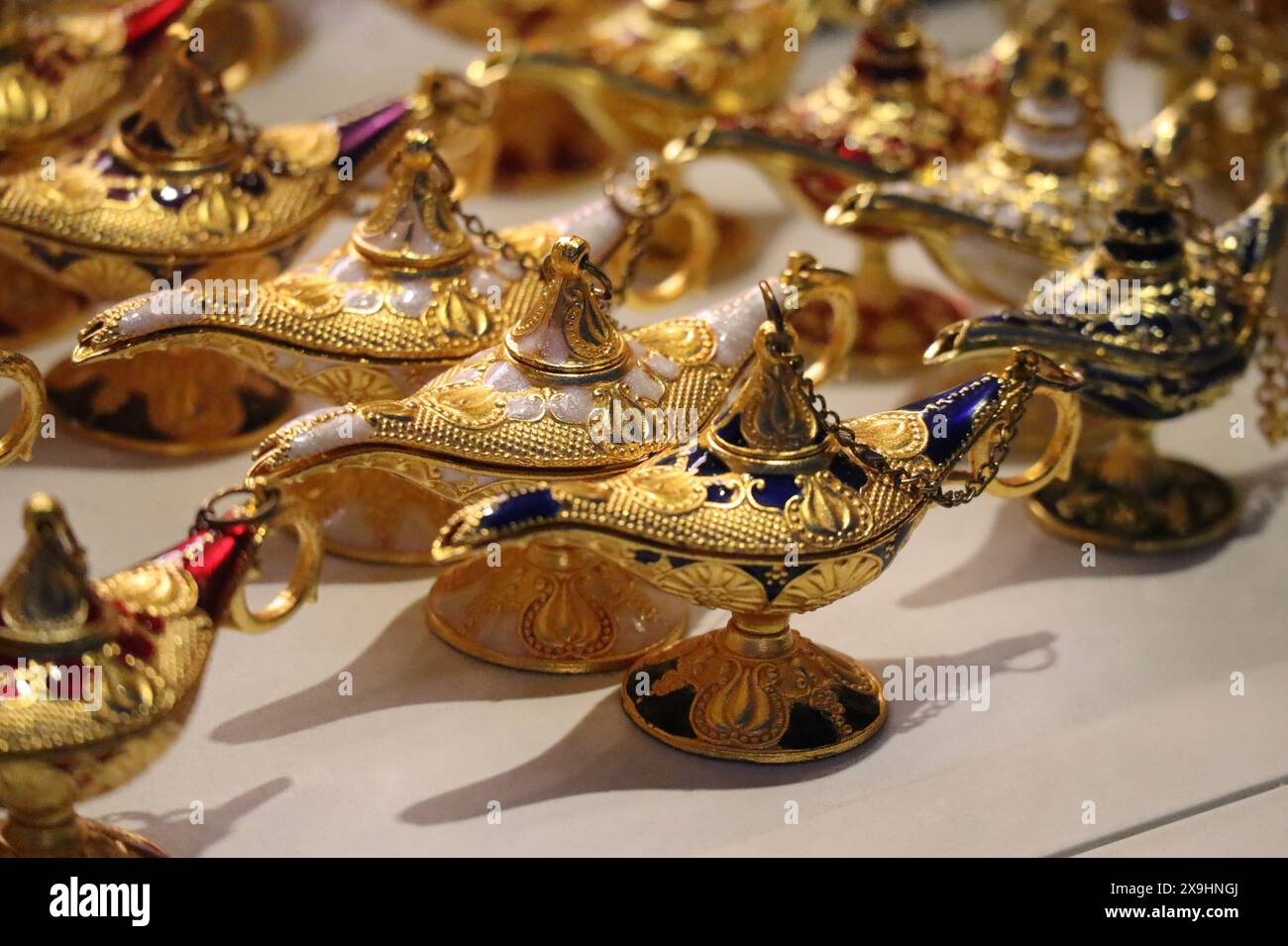 Souvenir oriental style lamps hi-res stock photography and images - Alamy