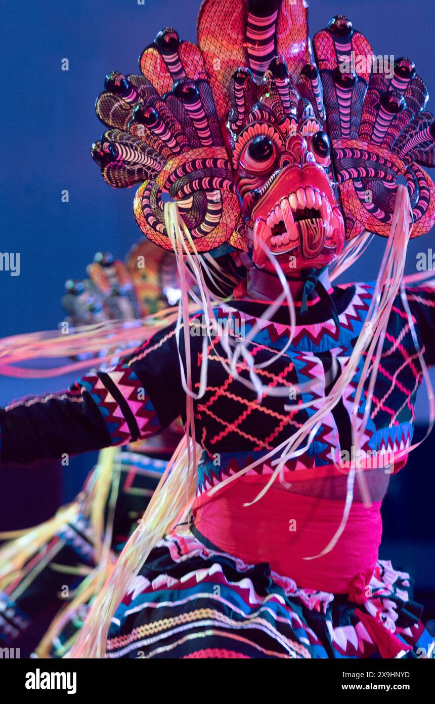 Sri lanka traditional dancing hi-res stock photography and images - Alamy