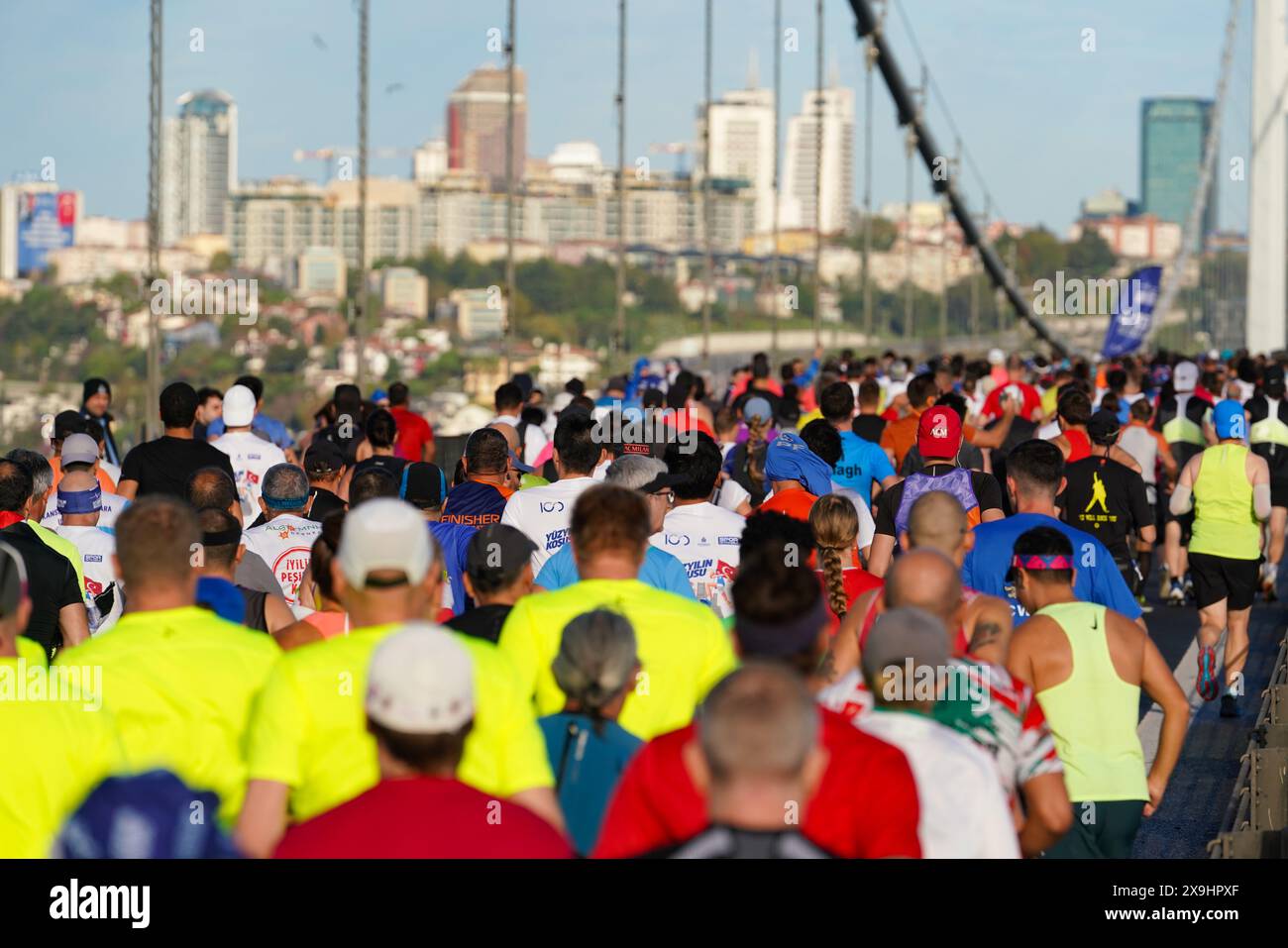 ISTANBUL, TURKIYE - NOVEMBER 05, 2023: Athletes running in 45. Istanbul ...
