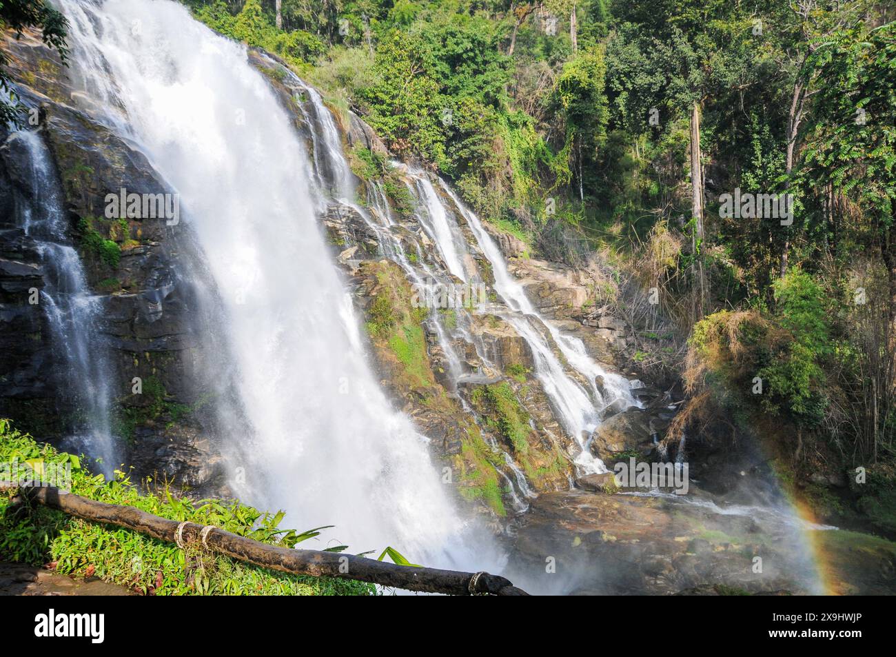 Wachiratharn Waterfall, Doi Inthanon Stock Photo - Alamy