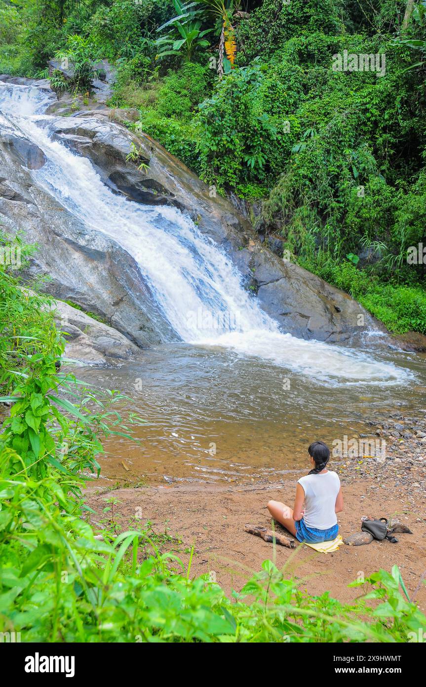 Mae paeng hi-res stock photography and images - Alamy