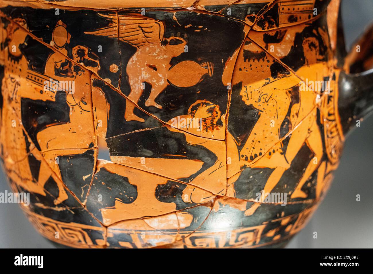 Helena's bath in front of Aphrodite, bell crater from the funerary ...