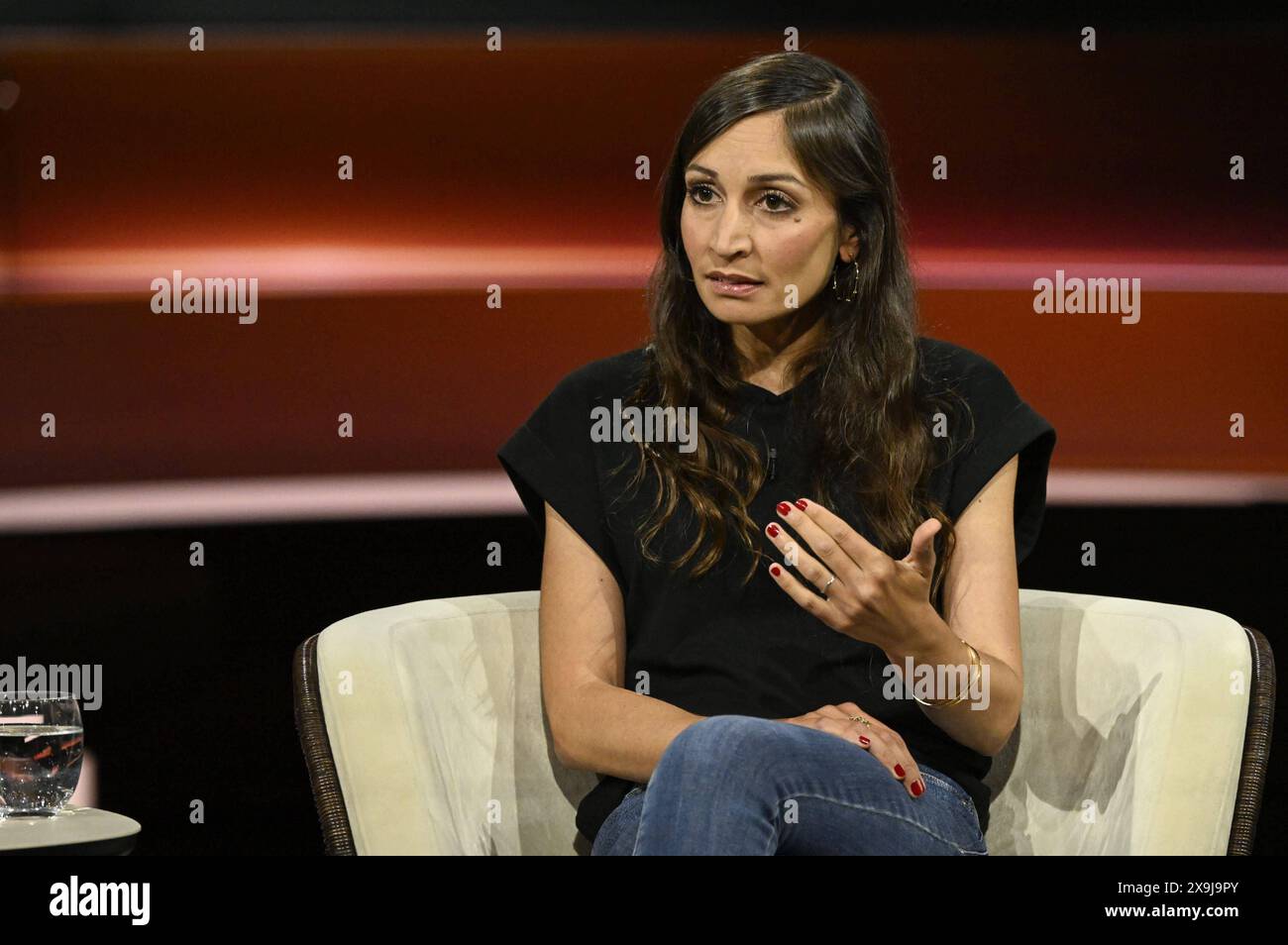 German iranian author hi-res stock photography and images - Alamy