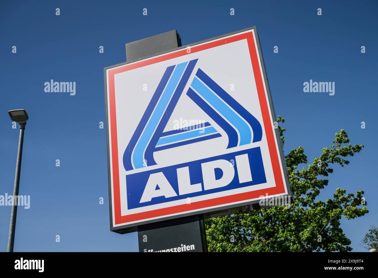 Aldi nord hi-res stock photography and images - Alamy