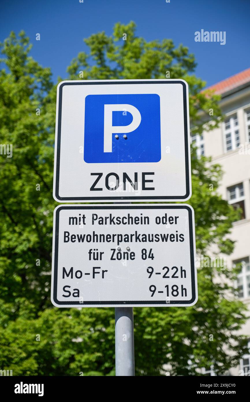 Schild Anwohner Parkzone, Berlin, Deutschland Stock Photo - Alamy