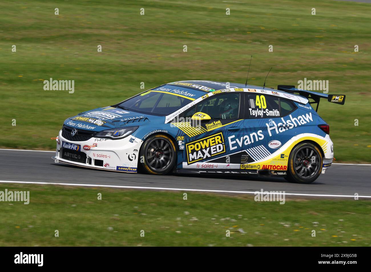 Aron Taylor-Smith - Evans Halshaw Power Maxed Racing - driving Vauxhall Astra number 40 in the ...