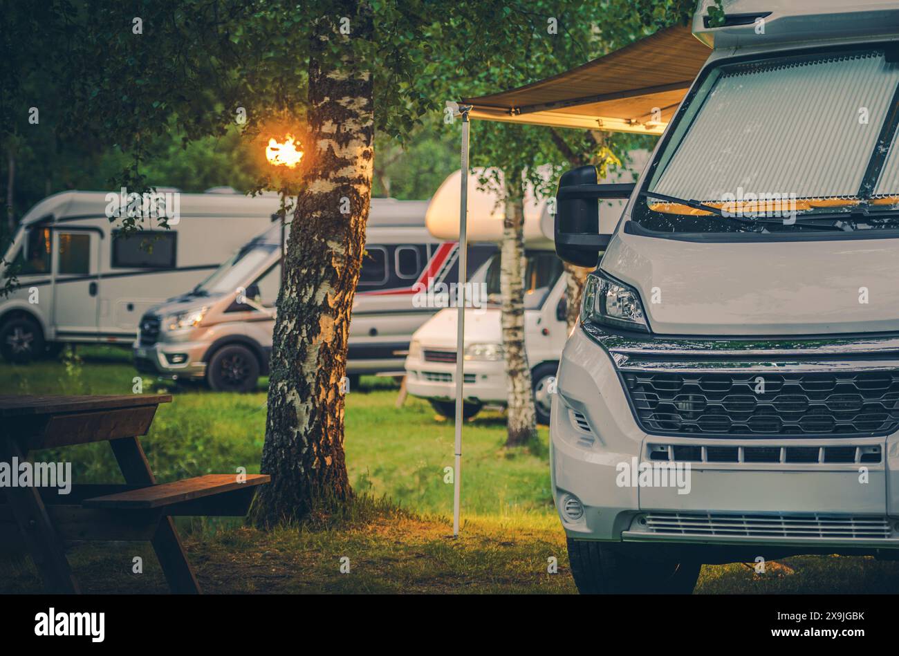 Multiple vans hi-res stock photography and images - Alamy