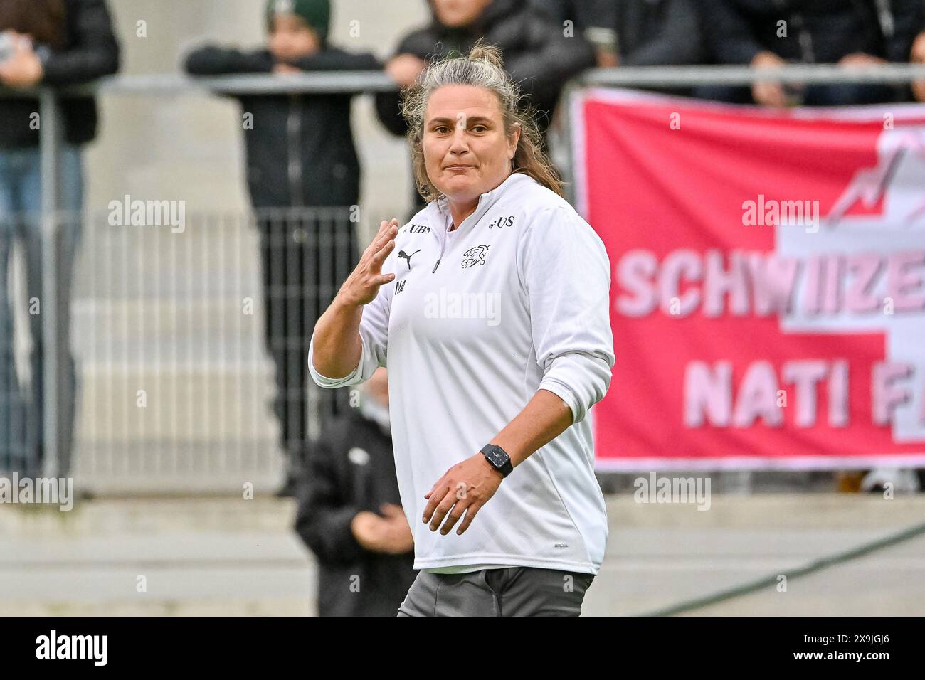Nadine Angerer (Schweiz, Torwarttrainerin) SUI, Schweiz - Ungarn, UEFA ...