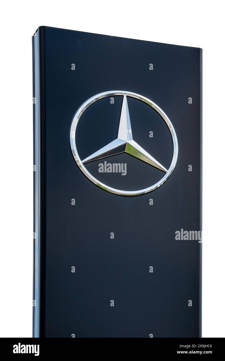 Firma Mercedes-Benz Firmenschild und Werbeschild der Firma Mercedes ...