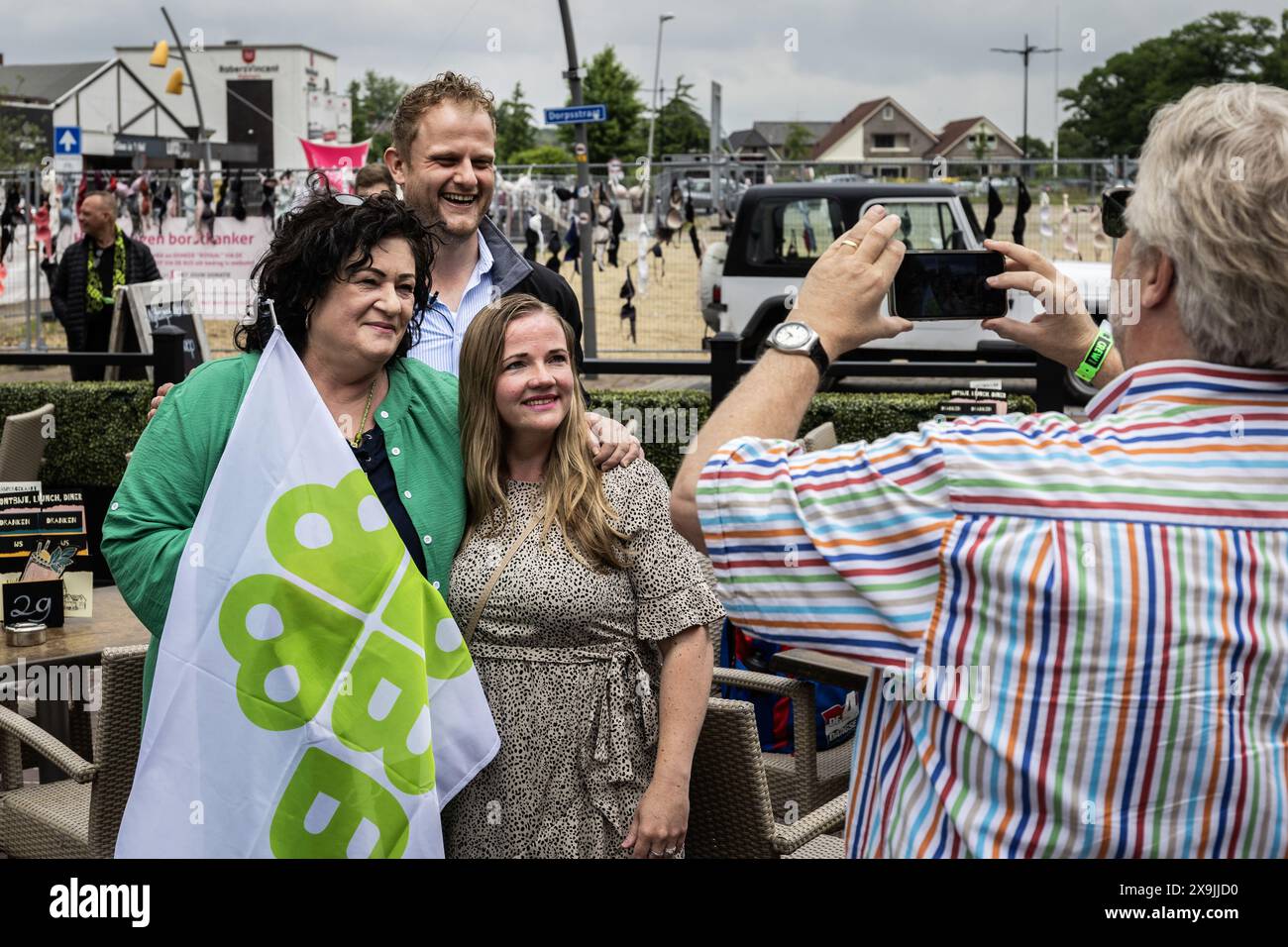 HOLTEN - List leader Sander Smit, Caroline van der Plas (lr) of BBB ...