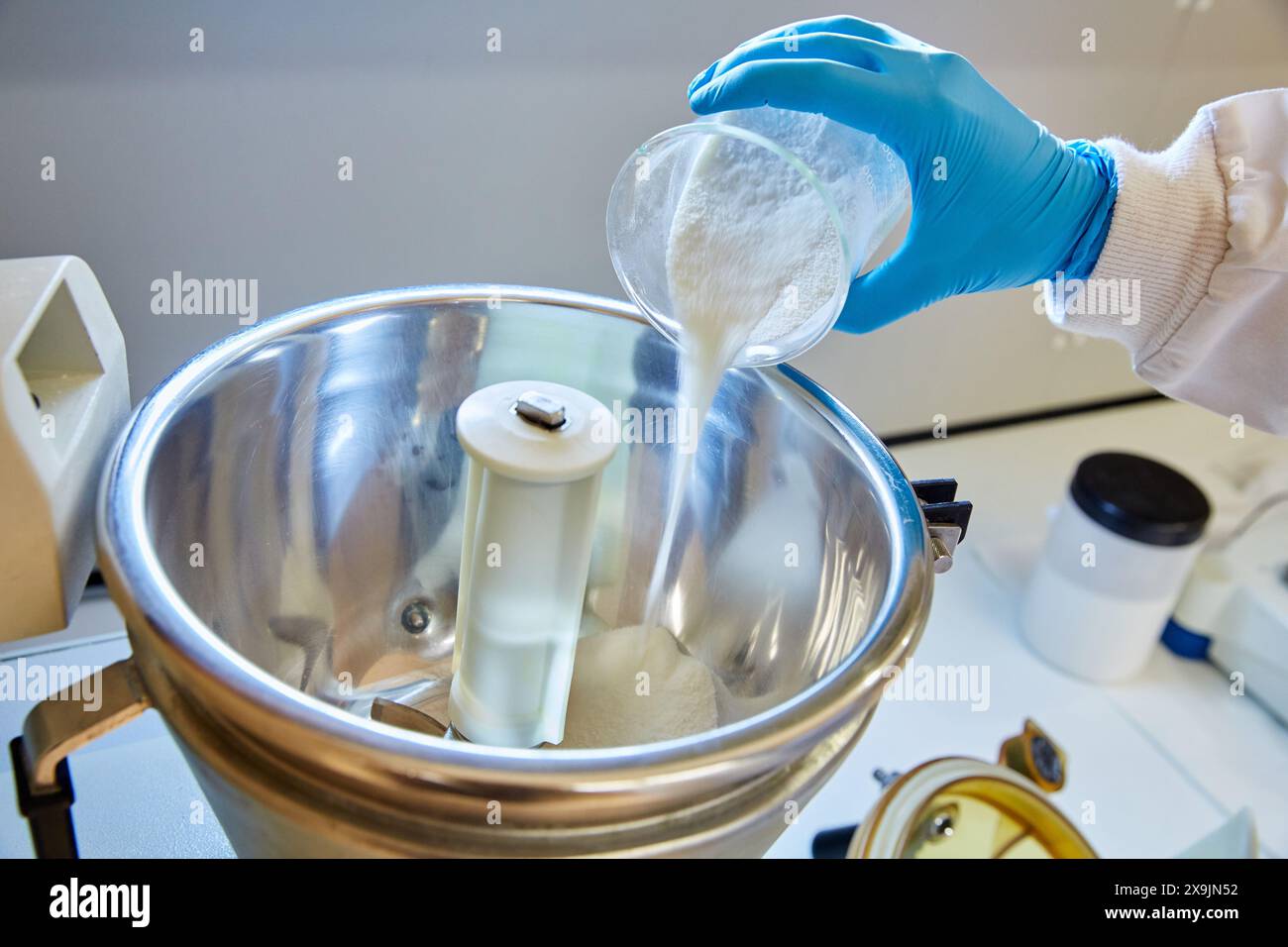 Powder granulation hi-res stock photography and images - Alamy