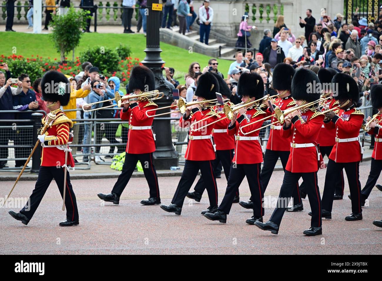 Queen Victoria Memorial, London, UK. 1st June, 2024. The Major General ...