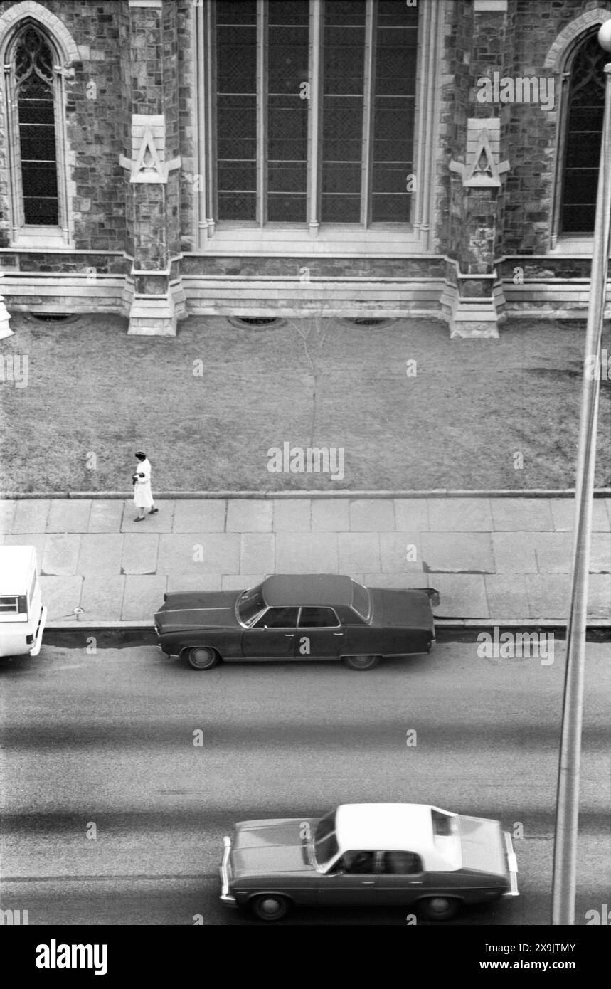 Philadelphia pennsylvania chestnut street Black and White Stock Photos ...