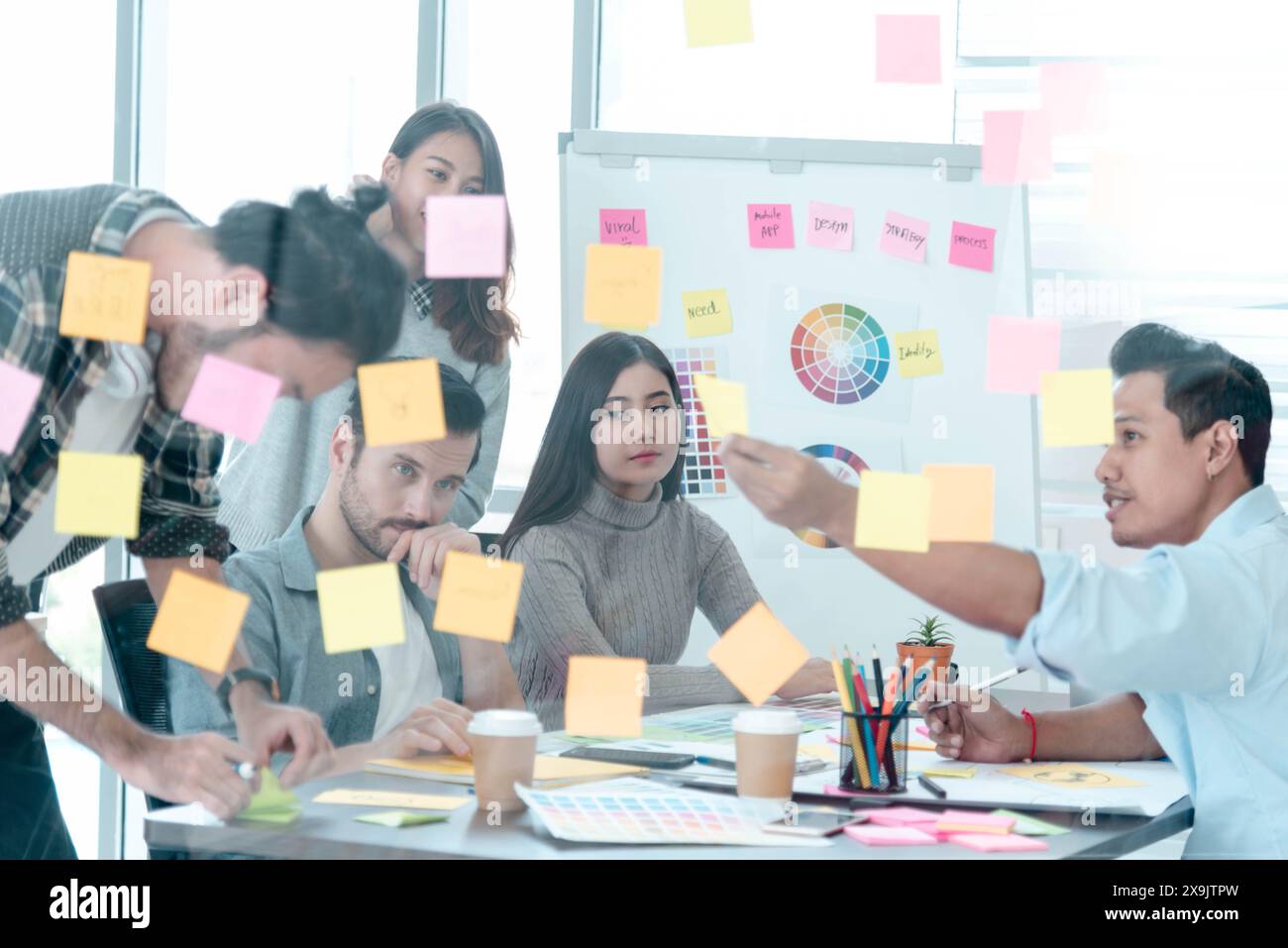 Brainstorming diversity creative design use post it sticky note team ...