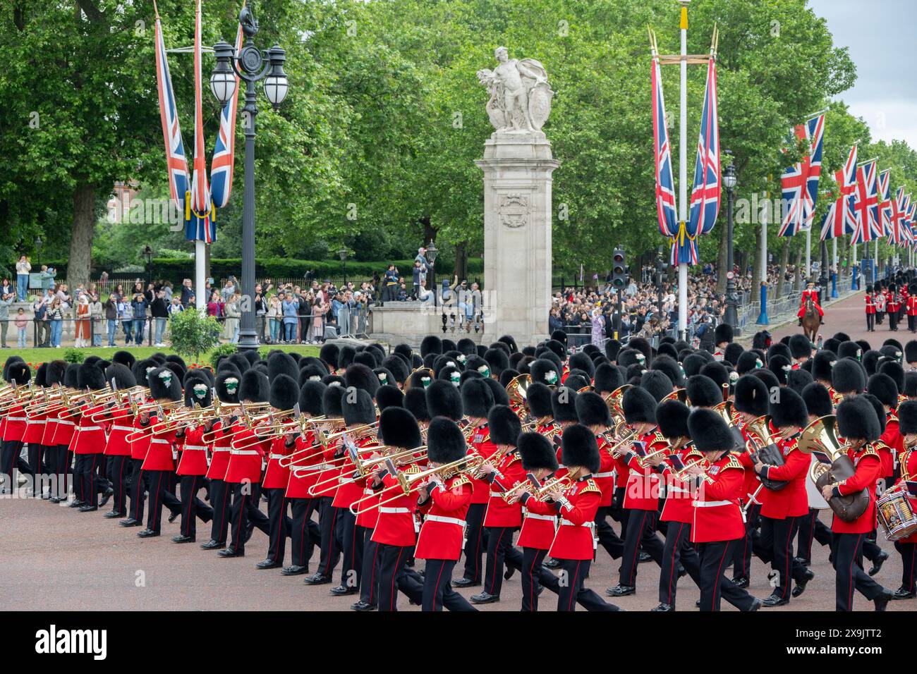 Queen Victoria Memorial, London, UK. 1st June, 2024. The Major General ...