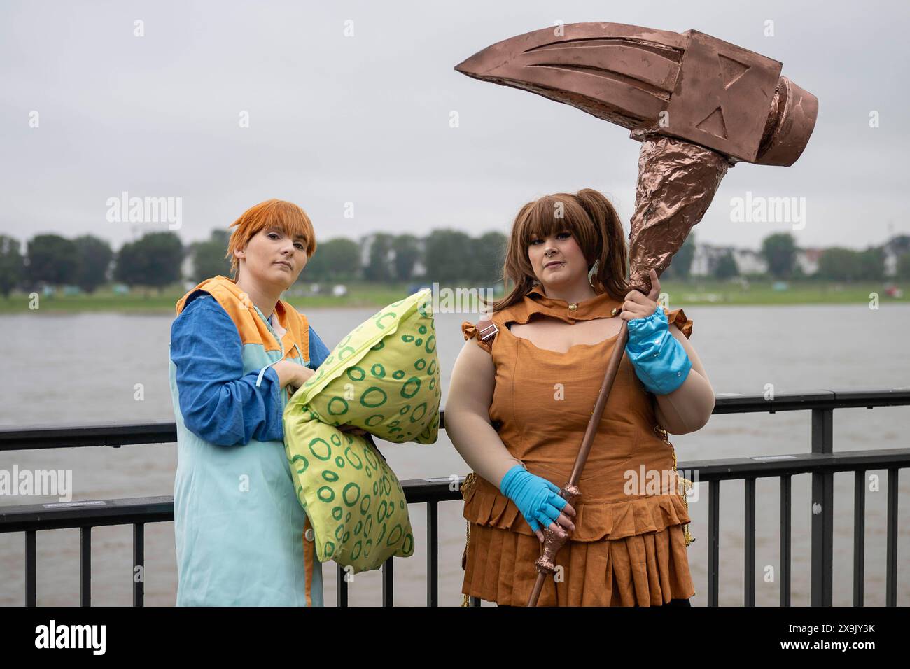 Cosplayerinnen hi-res stock photography and images - Alamy